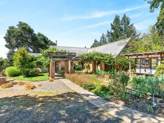 14931 Kramer Ln, Philo, CA 95466