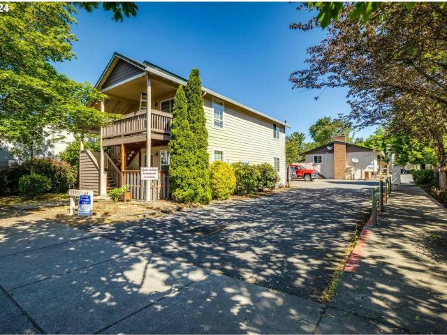 14937 SE Stark St, Portland, OR