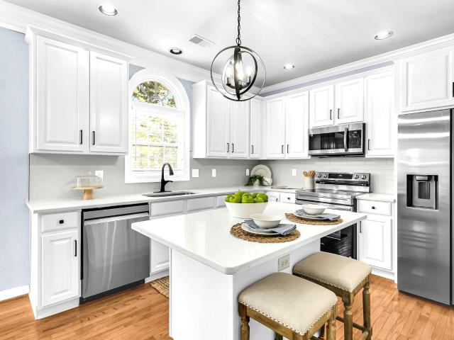 1493 Oakhurst Drive