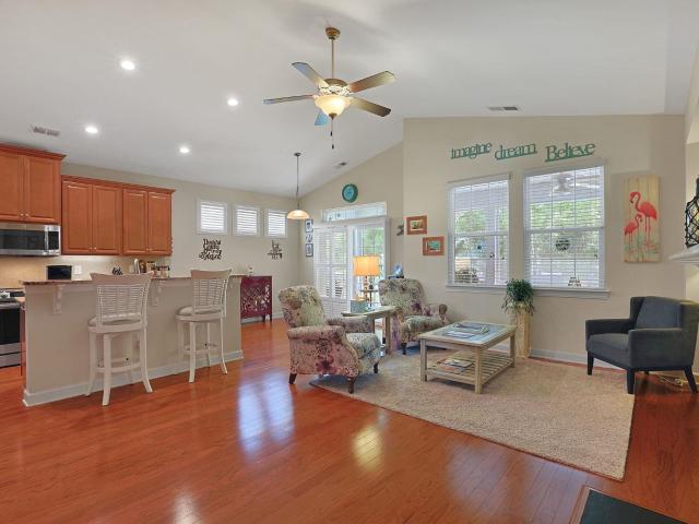 1493 Culbertson Ave