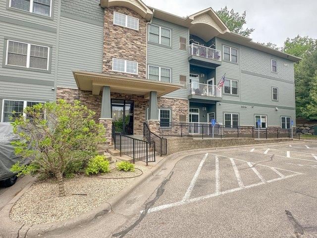 1493 th St N Unit 102, Stillwater, MN 55082