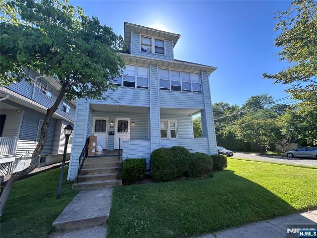 149 3rd Avenue