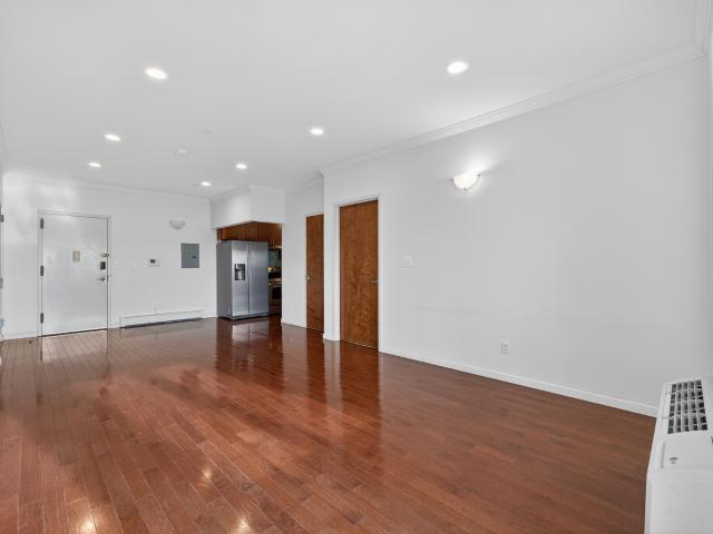 149 06 Northern Blvd, Queens, NY