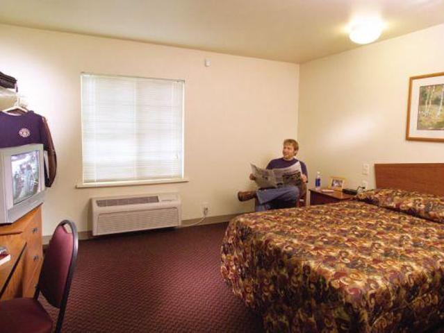 $149 / 1br Great studio available NOW! Call us home today! 2050 Fletcher Ave. map