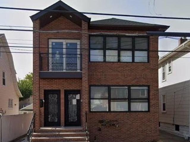 149 2 th Ave, Whitestone, NY 11357