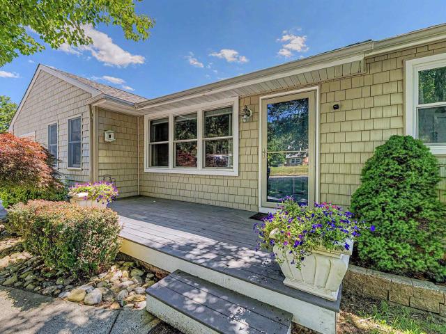 149 Crestview Ave
