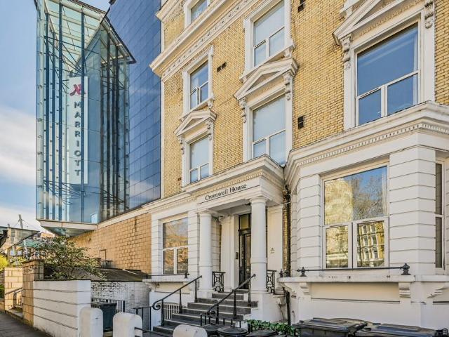 149 Cromwell Road, London SW5 Studio to rent £1,668 pcm £385 pw