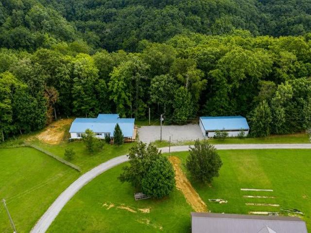 149 Blossom Ln, Nancy, KY 42544
