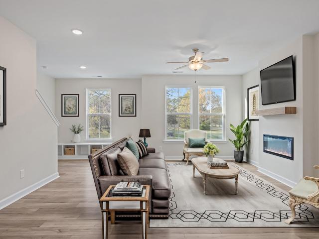 149 Broadway Street 3