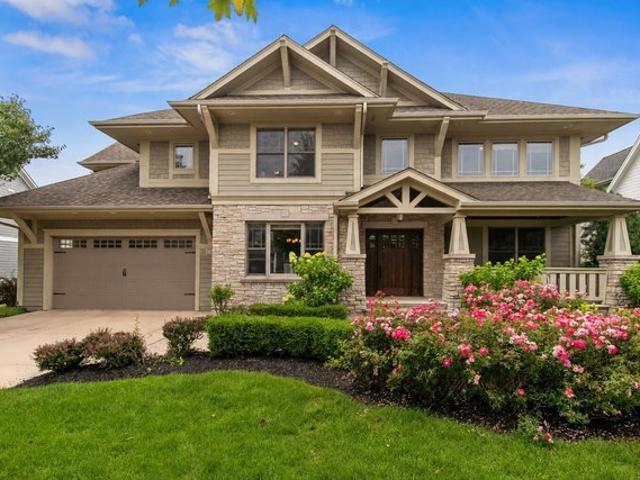 149 Goldenrod Dr, Sugar Grove, IL 60554