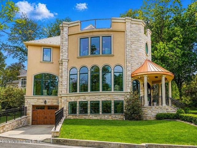 149 Douglas Rd, Staten Island, NY 10304