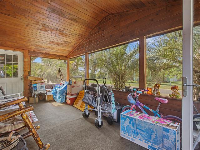 149 E Austin Avenue