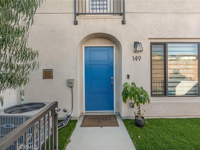 149 E Knox
