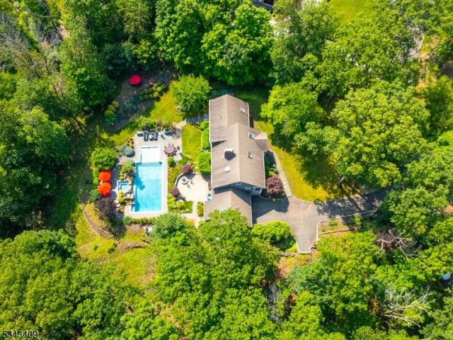 149 Knollwood Dr
