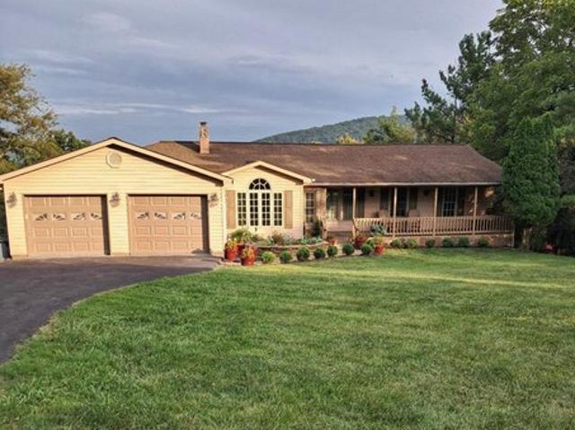 149 King David Dr, Linden, VA 22642