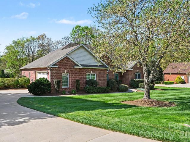 149 Howard Pond Loop