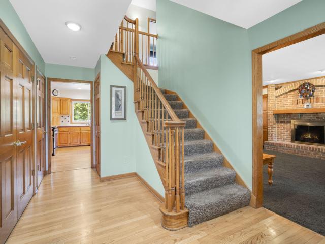 149 Hickory Dr