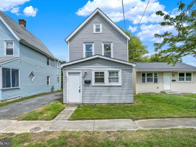 149 N Queen St, Dover, DE 19904