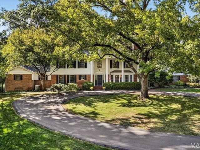 149 N Spoede Rd, Creve Coeur, MO 63141