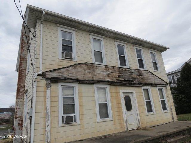 149 S Market St, Elysburg, PA 17824