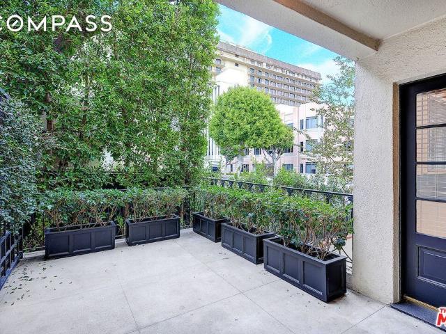 149 S Rodeo Dr, Beverly Hills, CA