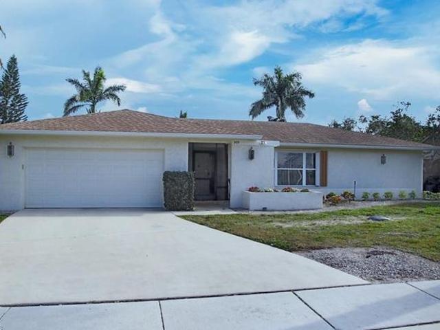 149 St Andrews Blvd, Naples, FL 34113