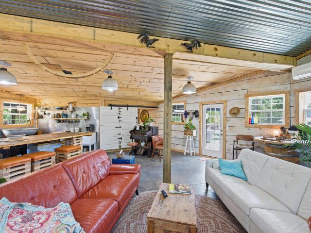 149 Pearl Bonnett Road
