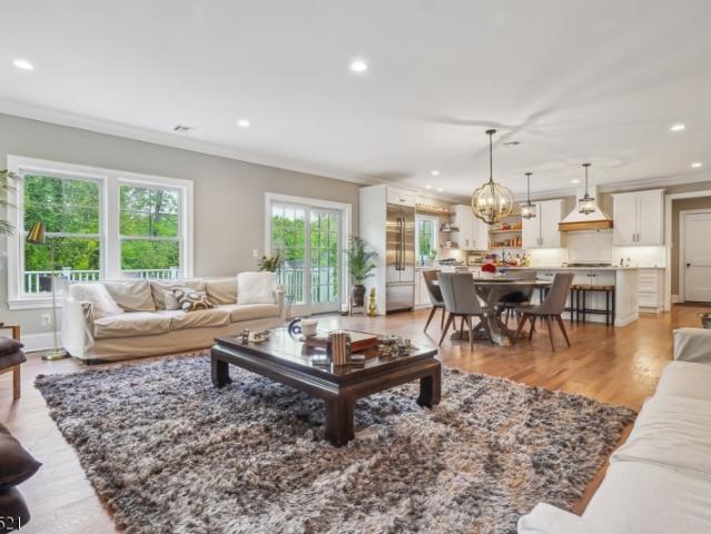 149 Ridgedale Ave