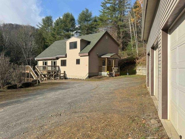 149 W Trottier Rd, Royalton, VT 05068