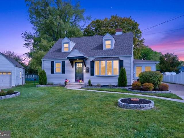 149 W Gloucester Pike, Barrington, NJ 08007