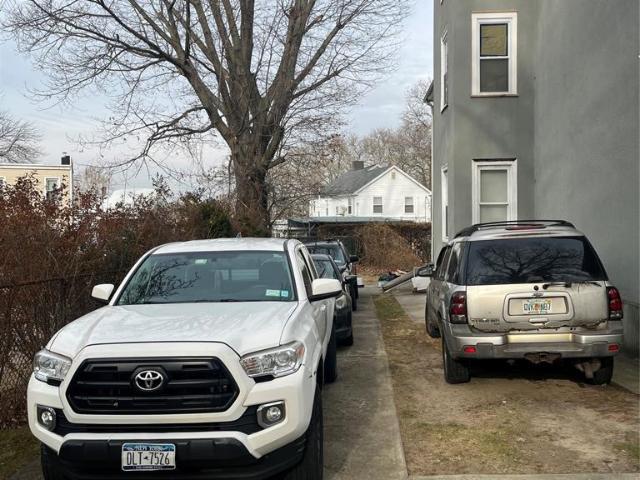 149 W Kingsbridge Road 2