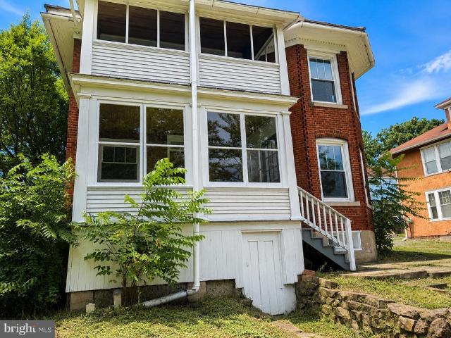 149 W Main