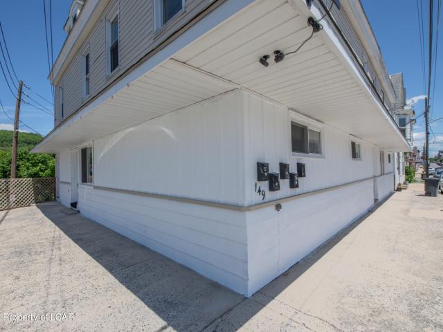 149 W Ridge Street