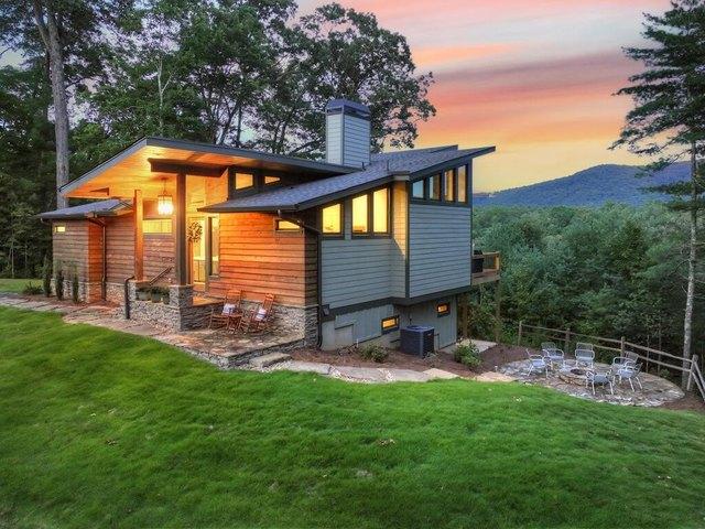 149 Watersong Blf, Ellijay, GA 30540