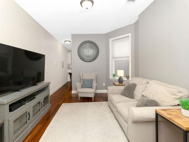 149 Webster Ave # 5