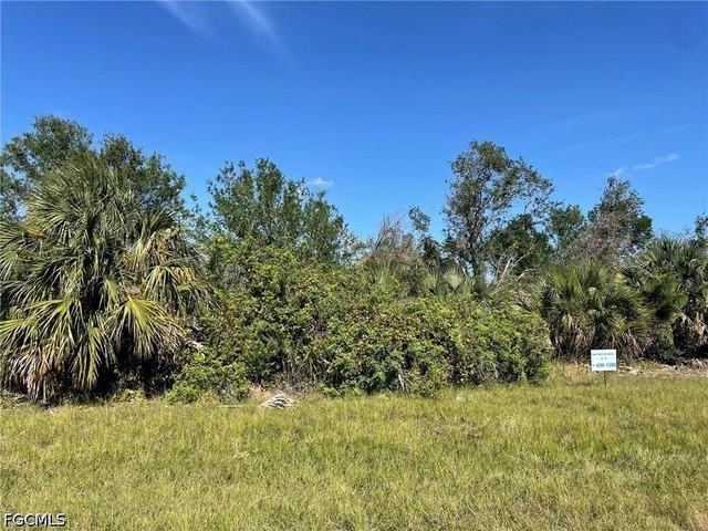149 White Pine Dr, Rotonda West, FL 33947