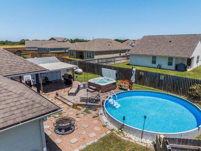 149 Windmill Rd, Snook, TX 77879