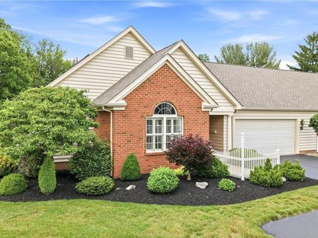 149 Village Ct, Columbiana, OH 44408
