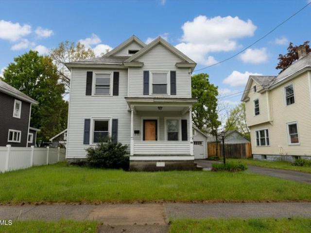 14 5th St, Glens Falls, NY 12801