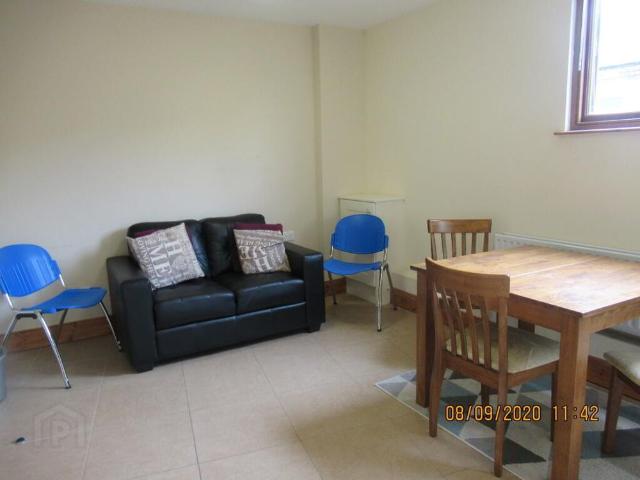 14, 81 Fitzroy Avenue, Belfast, BT7 1HT