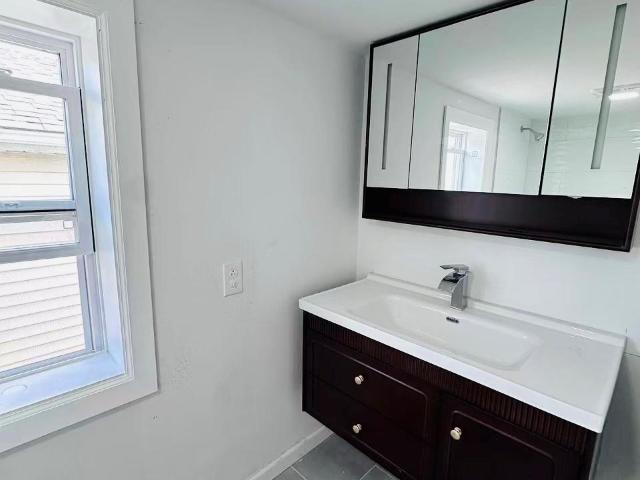 14 11 Cross Bay Boulevard