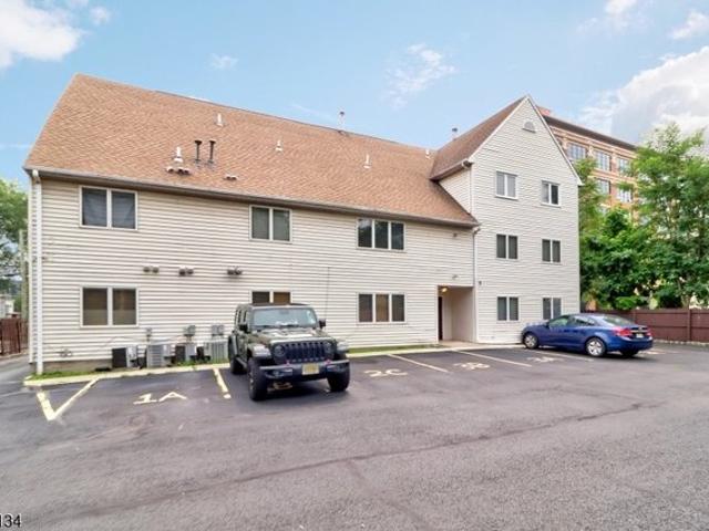 14 18 Lawrence St, Bloomfield, NJ 07003