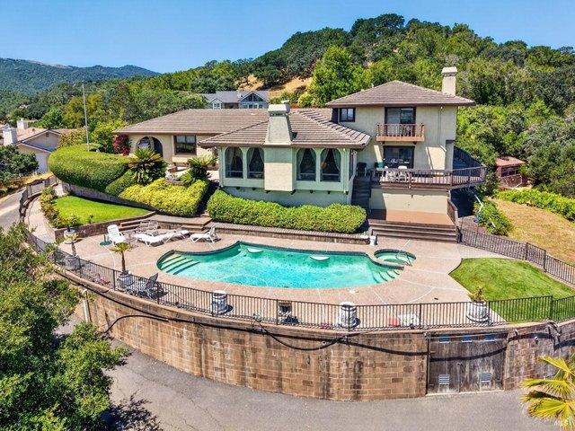 14 Tanaya Ln, Novato, CA 94947