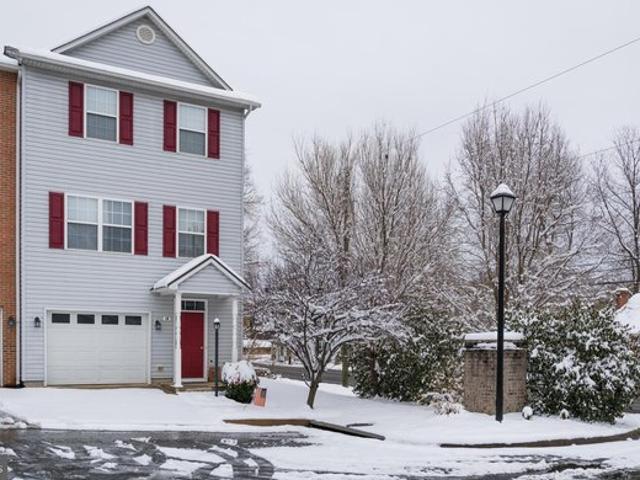 14 Toms Brook Dr, Toms Brook, VA 22660