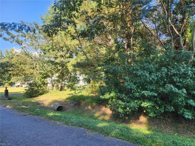 14 Truitt RD