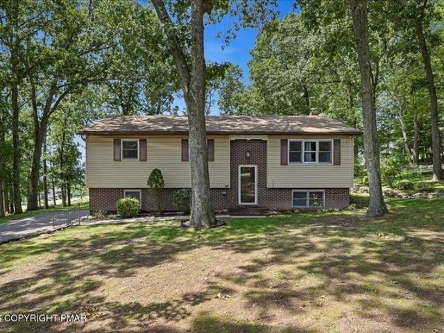 14 Twin Oaks Rd, Drums, PA 18222