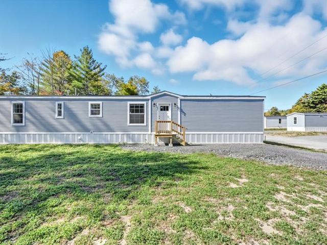 14 Valerie Ln, Waterville, ME 04901