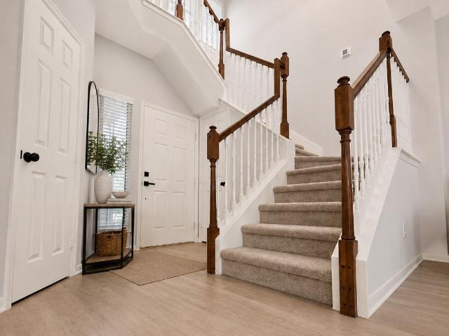 14 Valley Oaks Circle