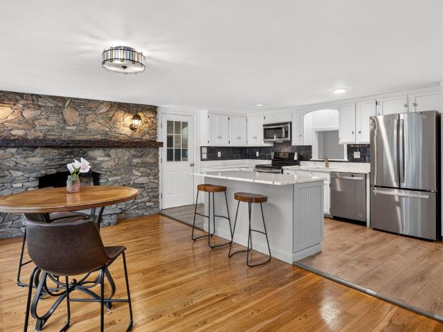 14 Veeder Drive
