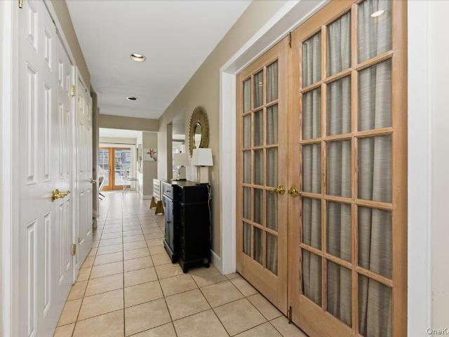 14 Vinton St, Long Beach, NY 11561 | MLS #960444 | Compass